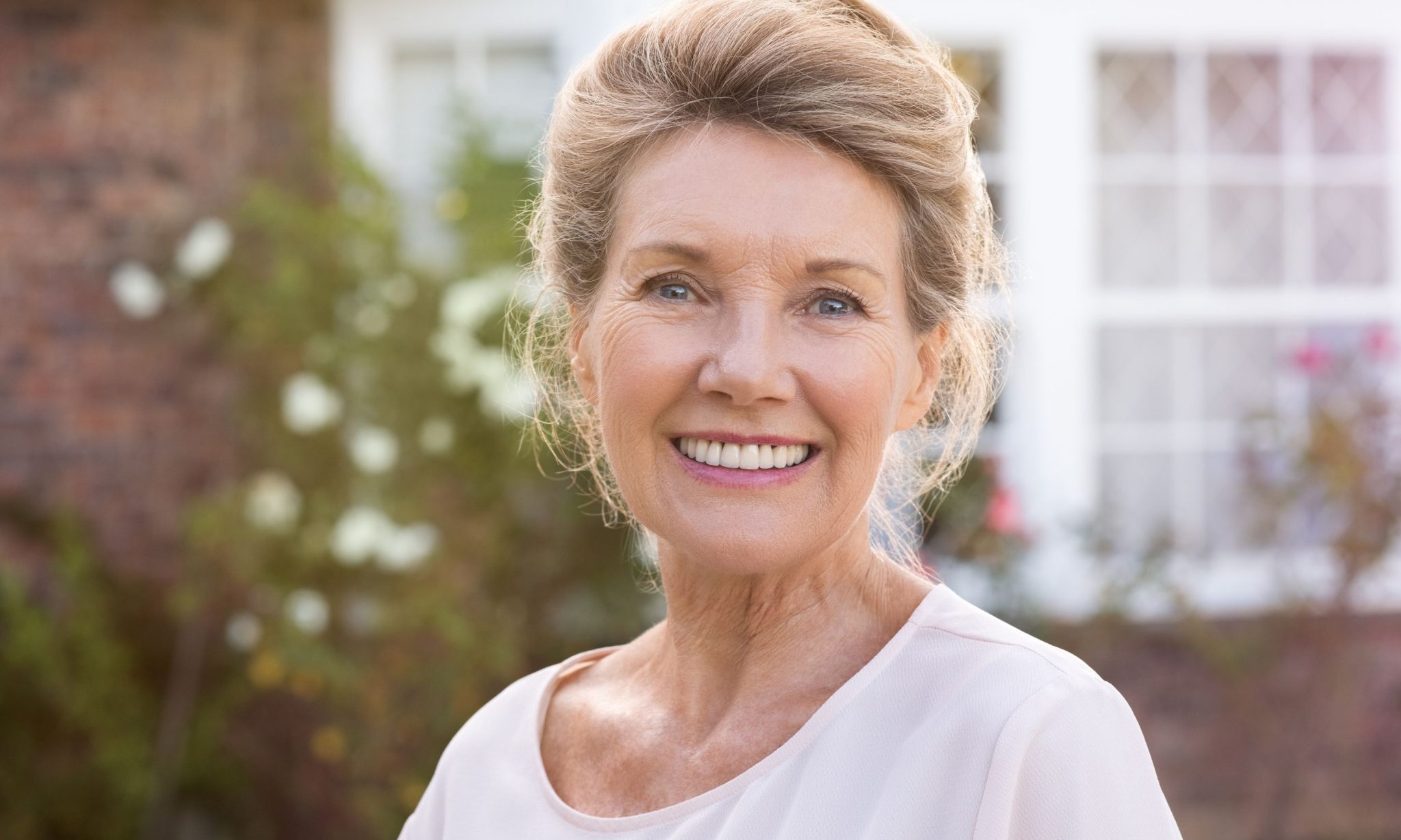 Pravilno održavanje oralne higijene s implantatima te fiksnim mostom ...